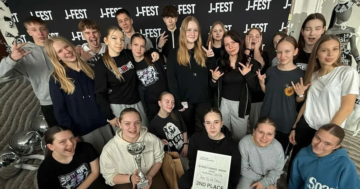 Semiiri tantsijad tõid Jõhvist koju hõbeda