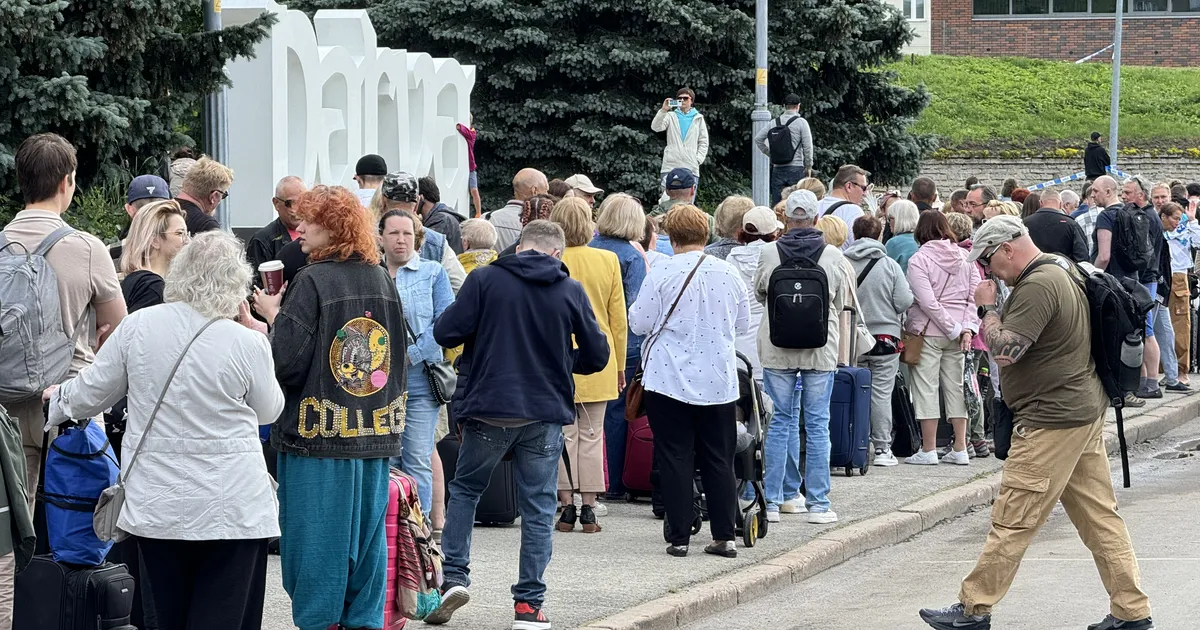 MARTIN TIKK Kellel on õigustatud Vene piiri ületada?