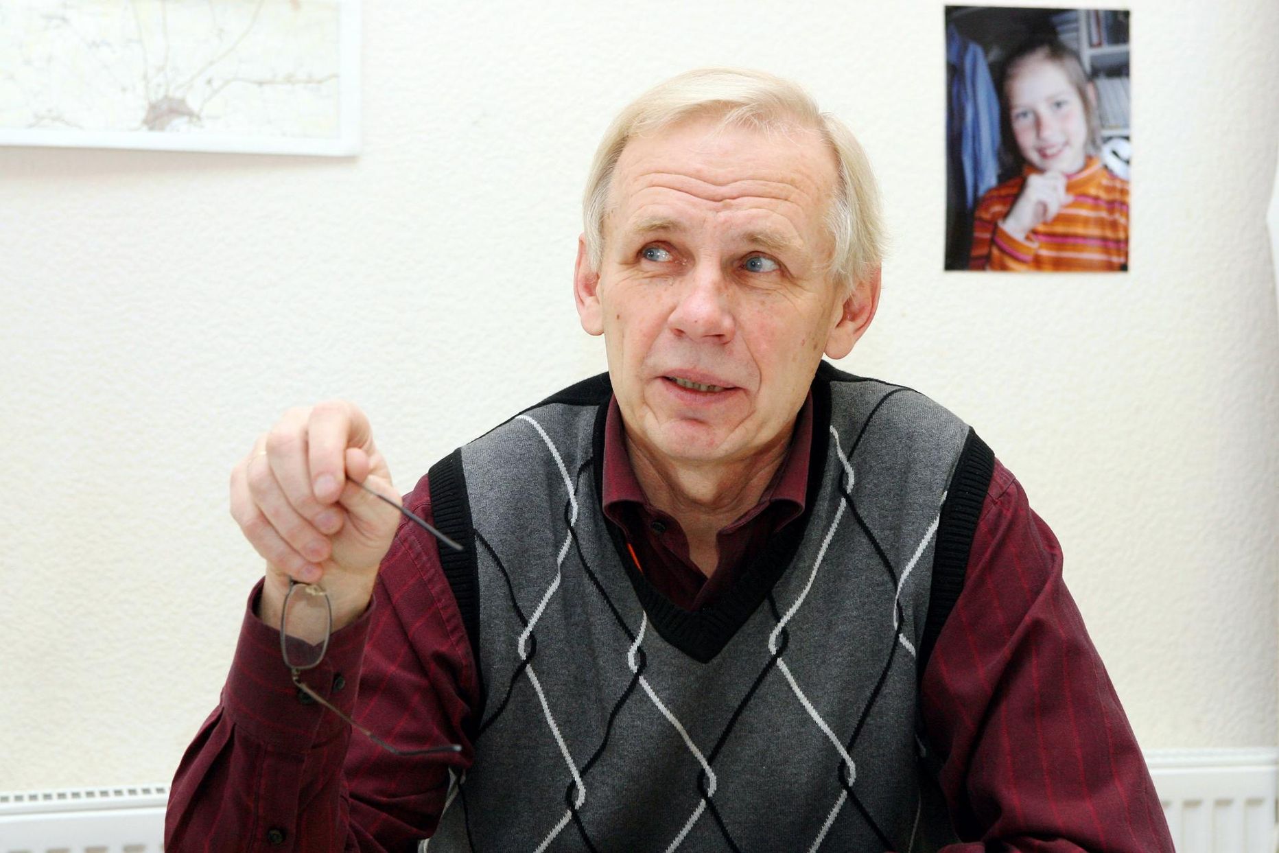 Vihma käest räästa alla