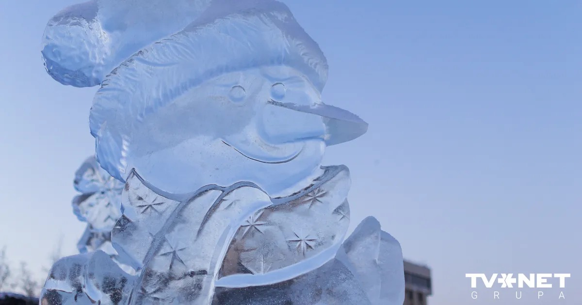 Ledus skulptūru festivāla laikā Jelgavā nedrīkstēs kāpt uz Driksas un ...