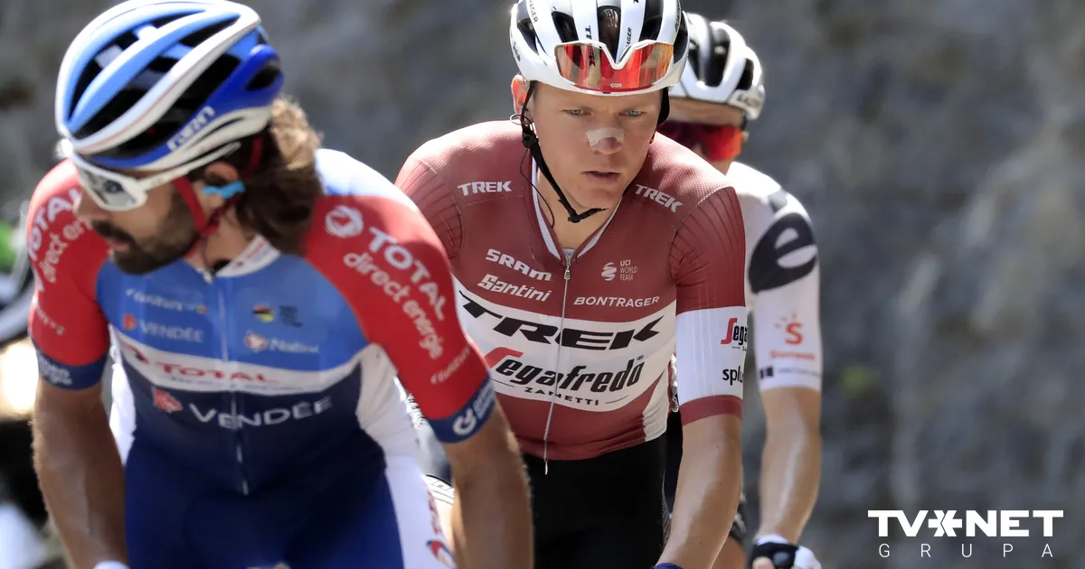 FOTO Skujiņš izcīna otro vietu "Giro d'Italia" posmā