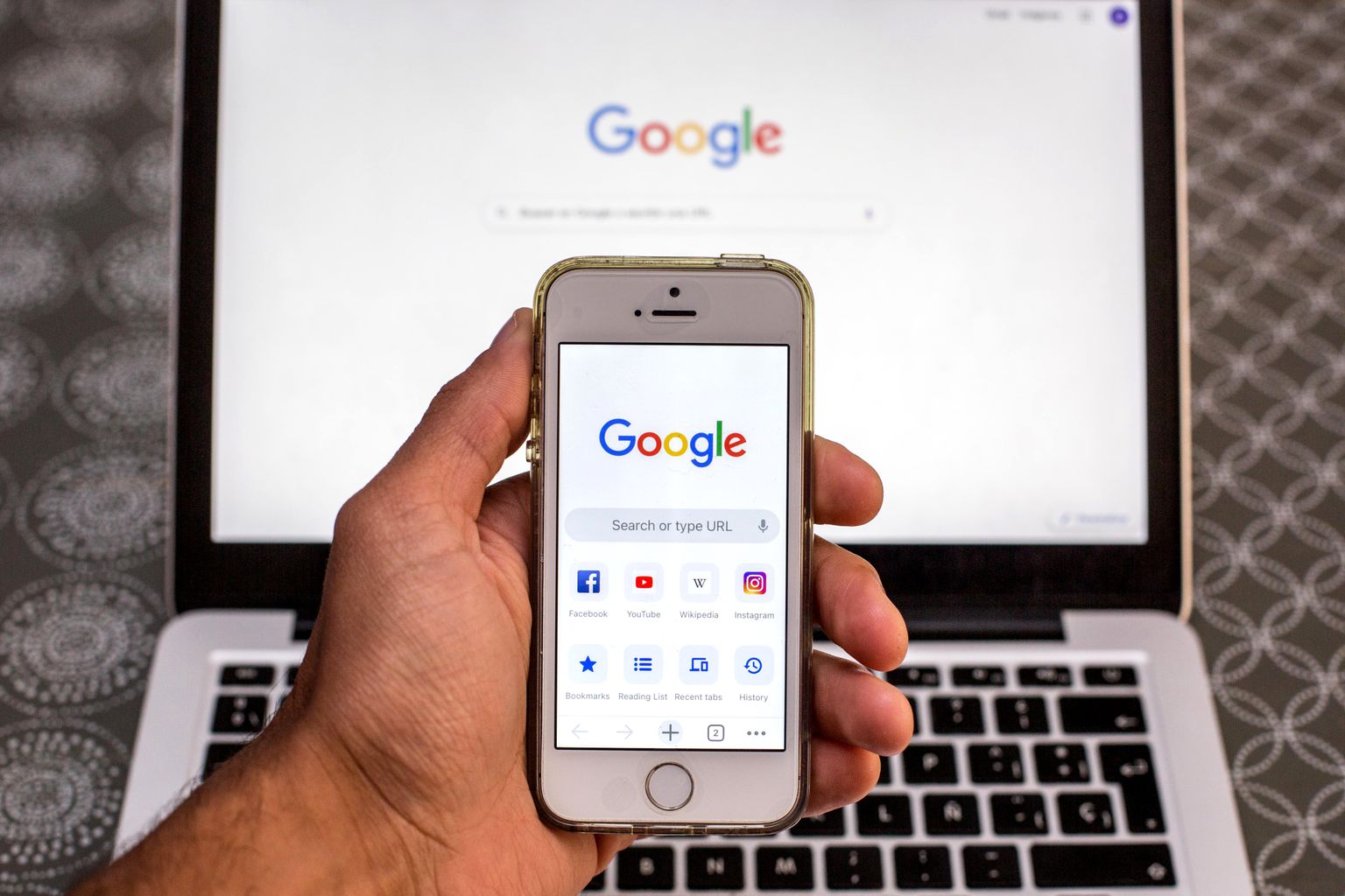 Mees saatis oma haigest lapsest pildid arstile. Google teatas, et see ...