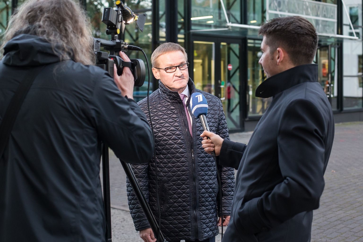 Repinski hakkab tegelema riigikaitsega