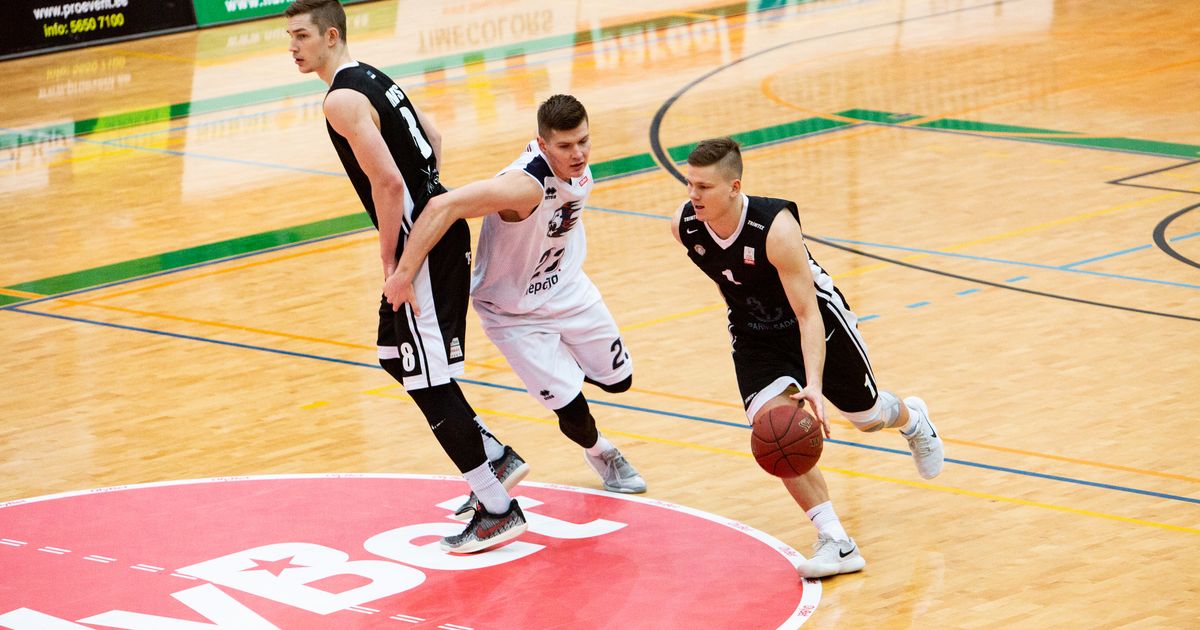 Galerii: Siim-Markus Post naasis kossuplatsile ja Pärnu võitis