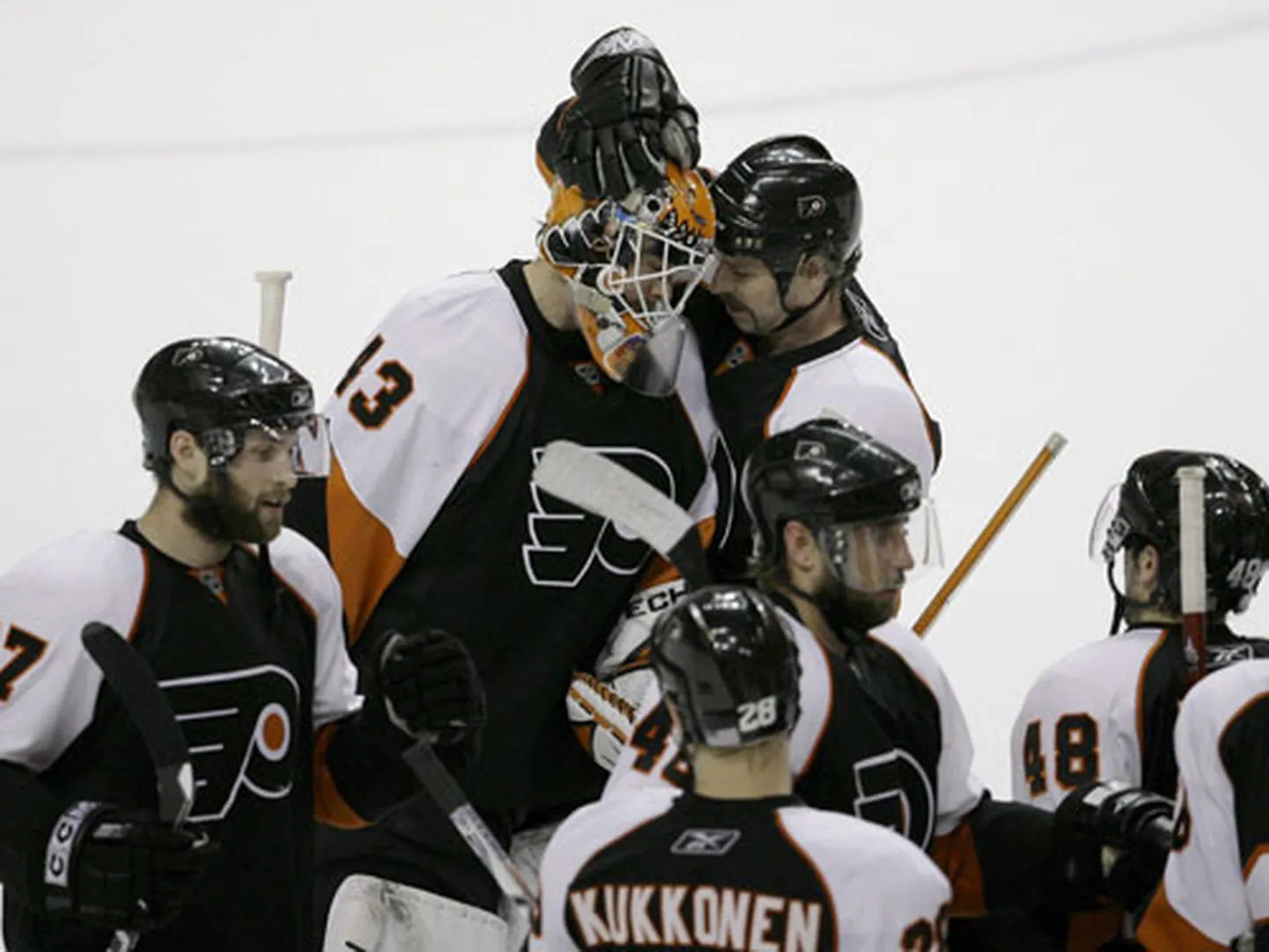 «Flyers» sagādā «Penguins» pirmo zaudējumu