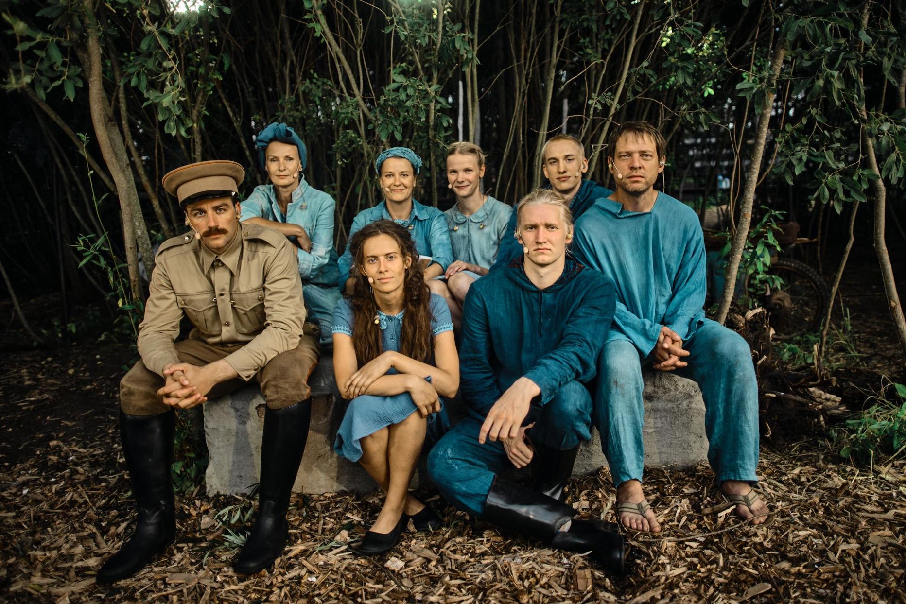 Varalahkunud kirjaniku menuteos lõpuks teatrilaval: gootilikult sünges ...