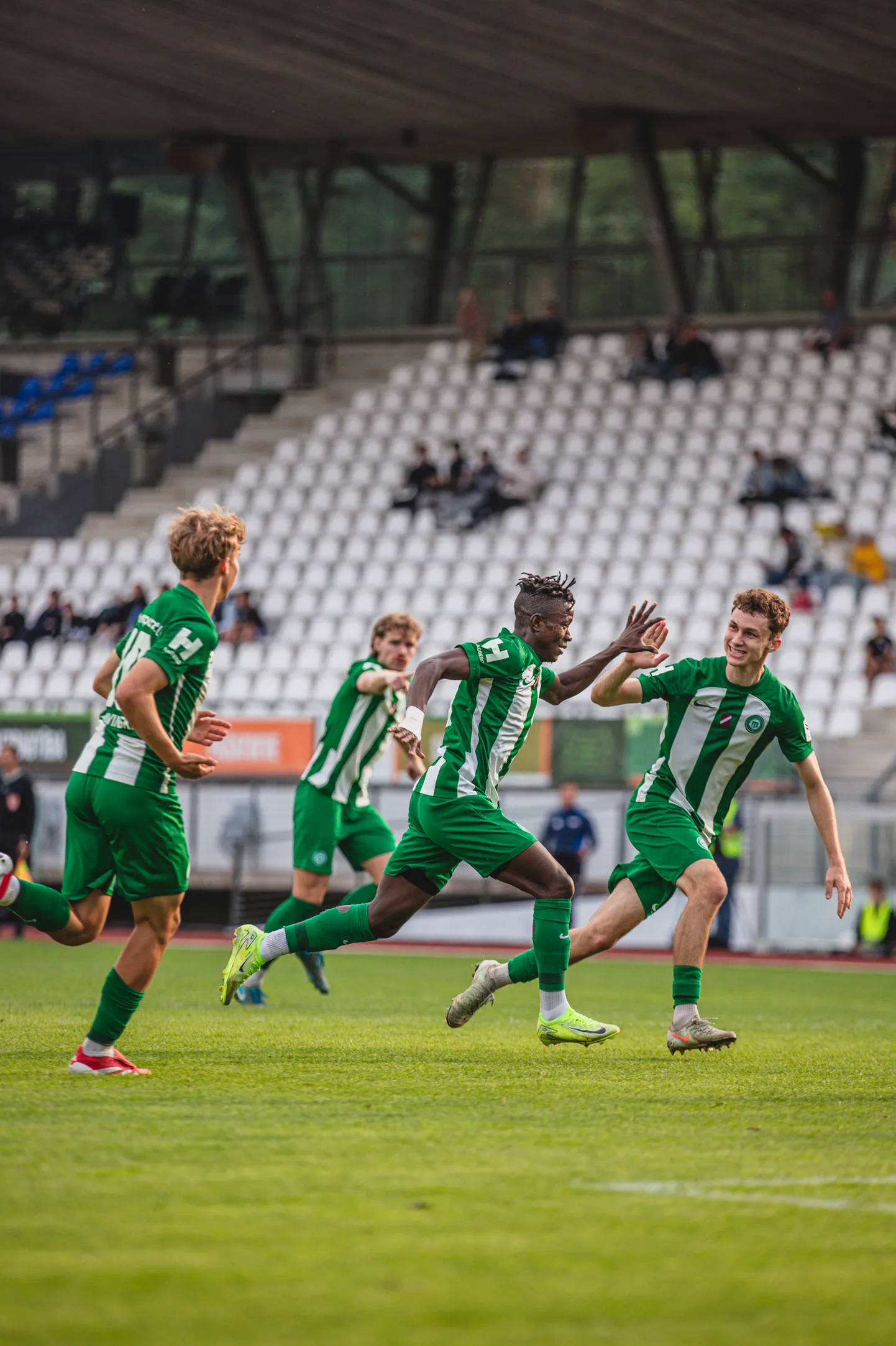 "Liepāja" un "Metta" izcīna uzvaras virslīgas mačos