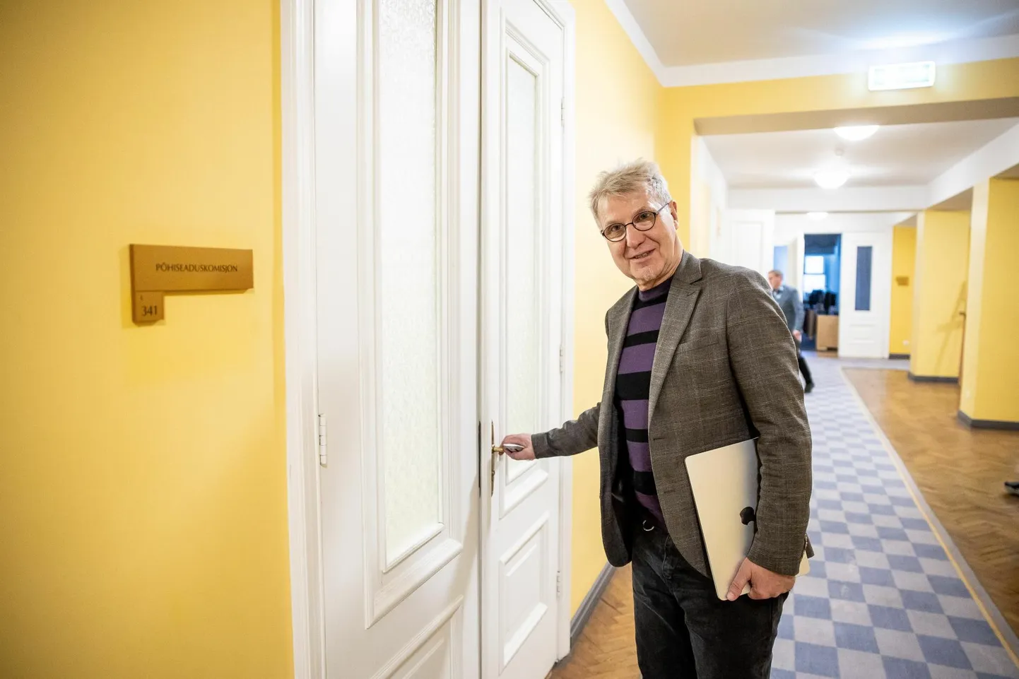 Jaak Valge naasis Tartu volikokku