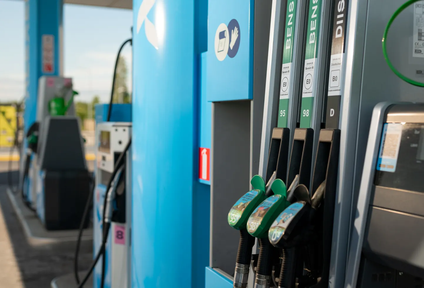 Alexela kasum kahanes rohkem kui poole väiksemaks