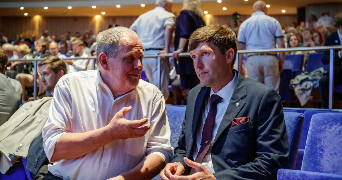 Peeter Ernits viskab Martin Helmele kinda: EKRE on teinud vigu