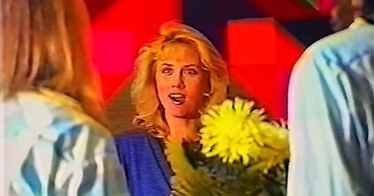 Heli Vahing: Bella tants ja päevitunud sääred, Volgi suured silmad ...