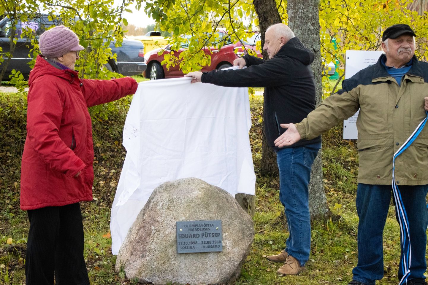 Eesti esimese maadluse olümpiavõitja auks avati mälestuskivi