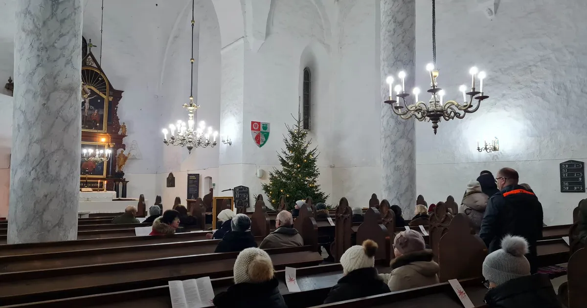 GALERII Jõuluõhtu jumalateenistus Türil