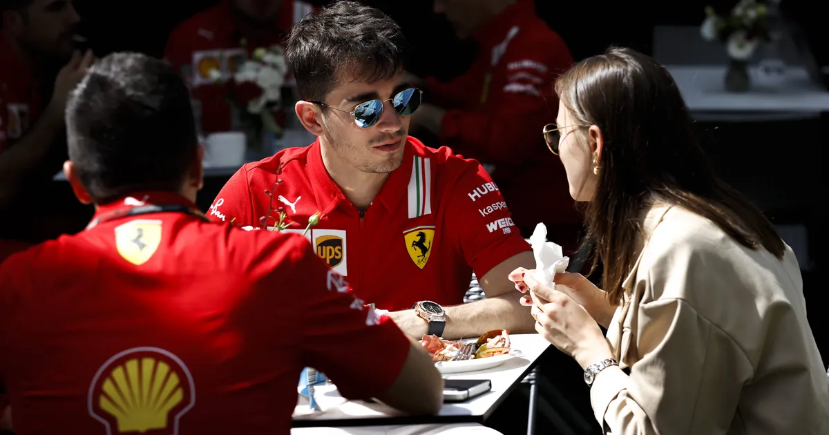 Simulaatoril kihutamine võis Charles Leclercile karuteene teha