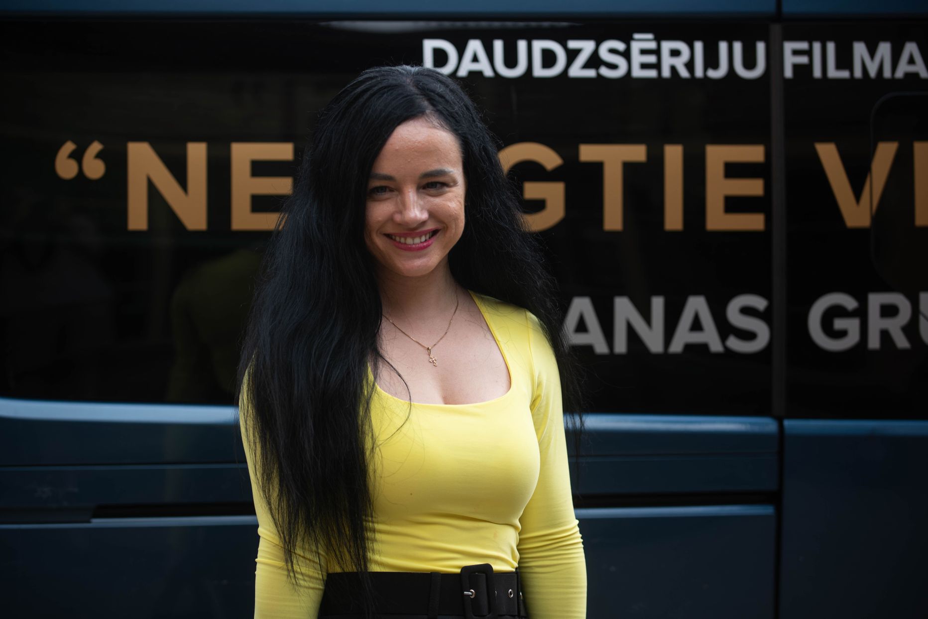 VIDEO Lelde Kovaļova pastāsta, par ko būs daudzsēriju filmas "Nelūgtie ...