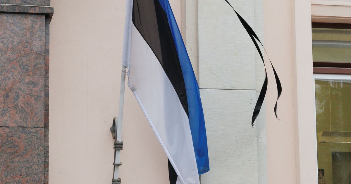 Tartu meenutab juuniküüditamist leinalippude, kellamängu ja ...