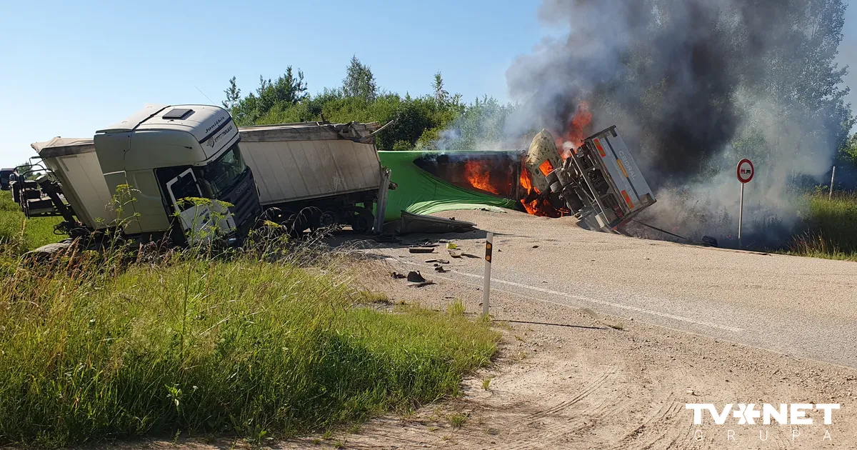 FOTO UN VIDEO Smaga avārija Tukuma pusē: trīs kravas spēkratu sadursmē ...
