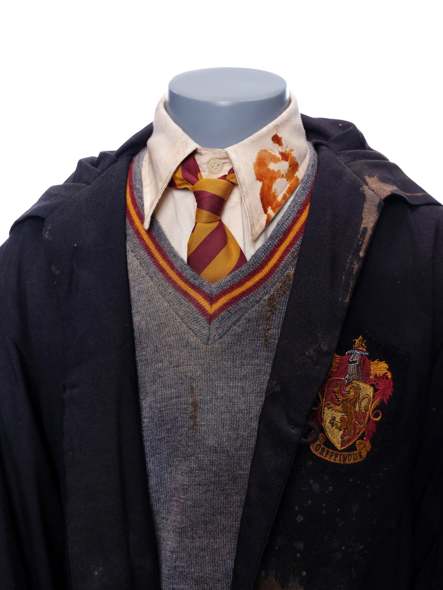 Võluripoiss saab oma seriaali: ilmus esimene pilt uuest Harry Potterist täiskostüümis