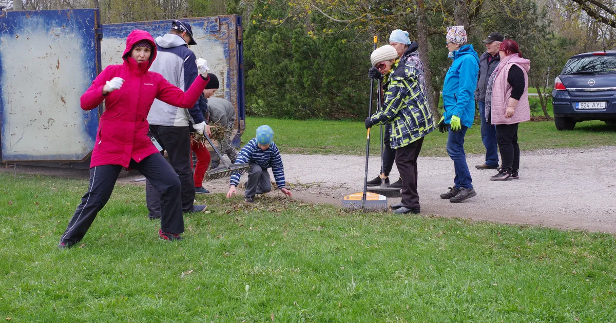 Lugeja jagab talgumuljeid: kortermaja ümbrus sai ühise pingutusega ilusaks