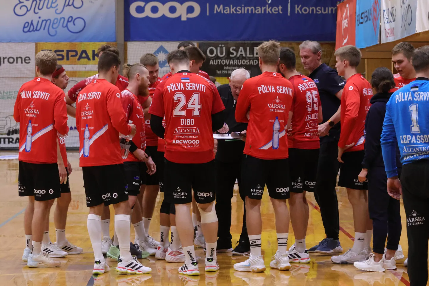 Serviti alustas eurosarja uhke võiduga, Viljandi suure kaotusega