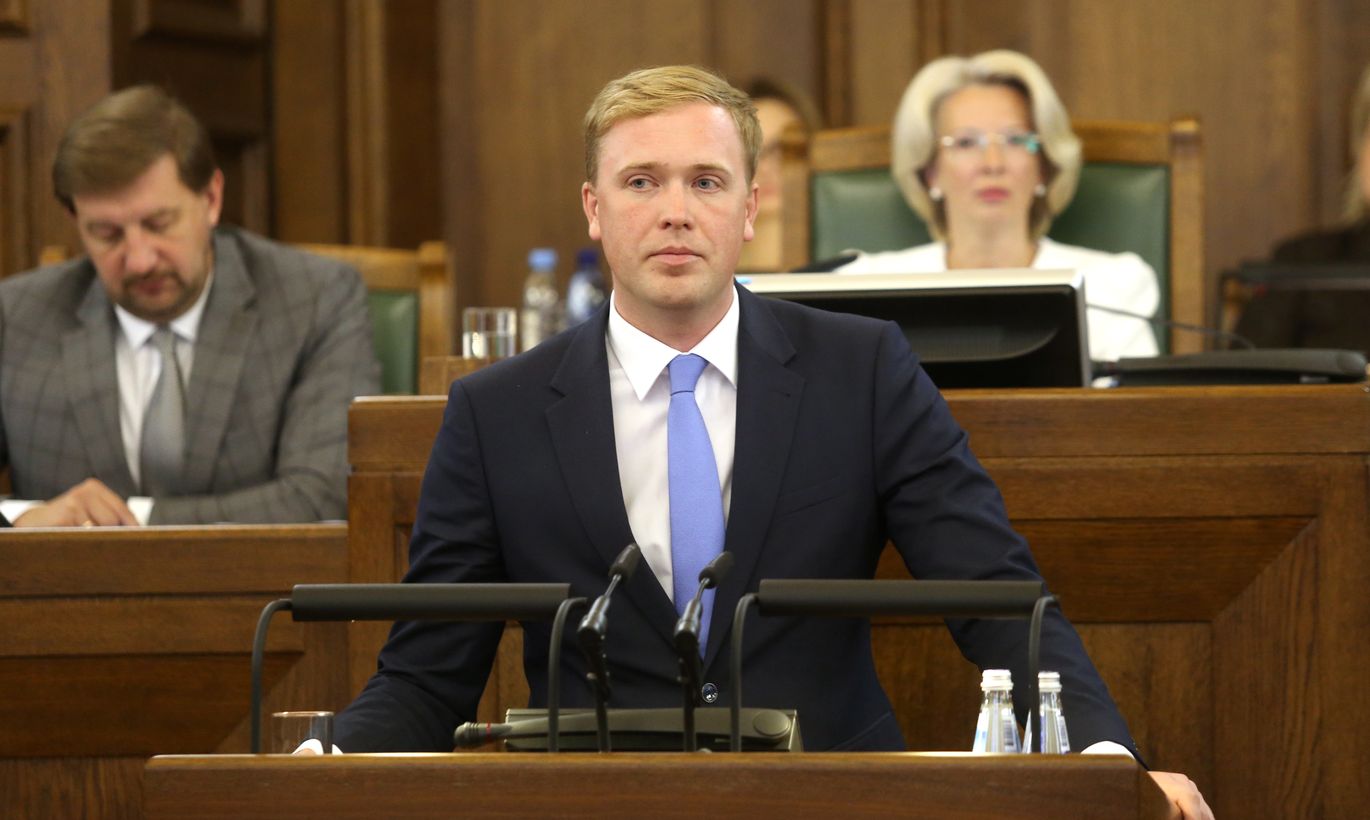 Valainis vērsies policijā pret "Saimnieks serviss" vadītāju par ...