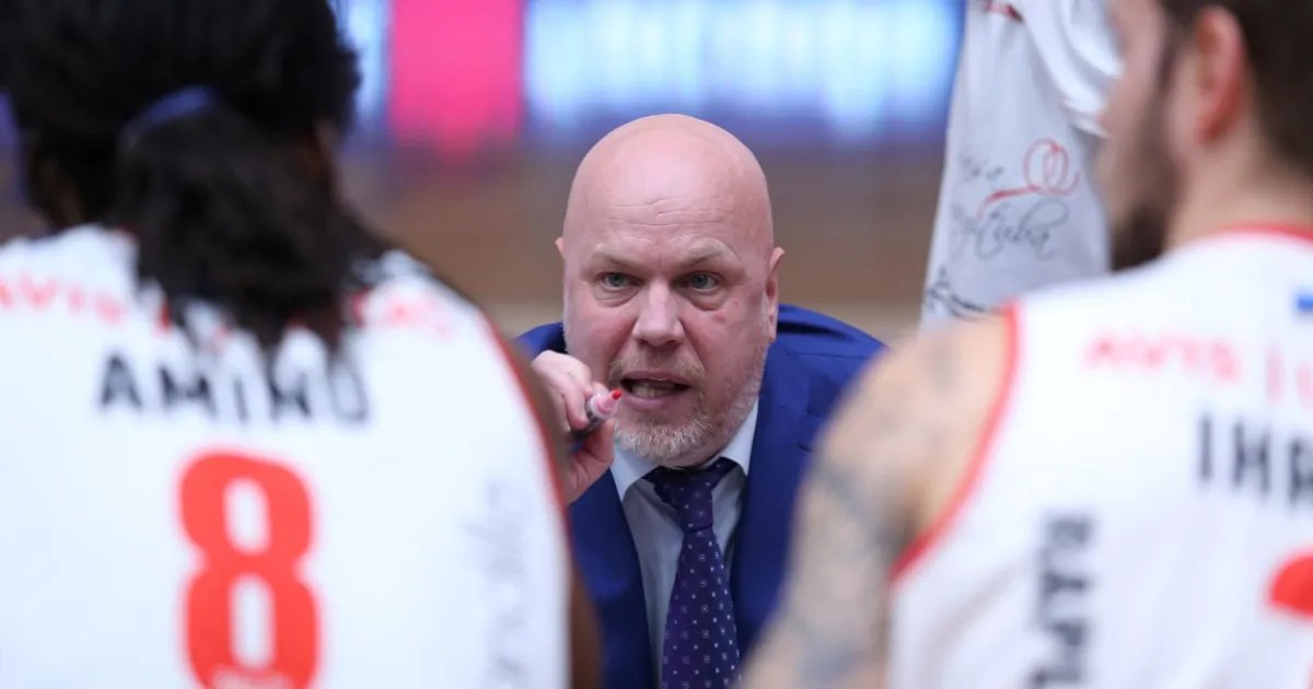 Senine peatreener Toomas Annuk Raplat ei hülga