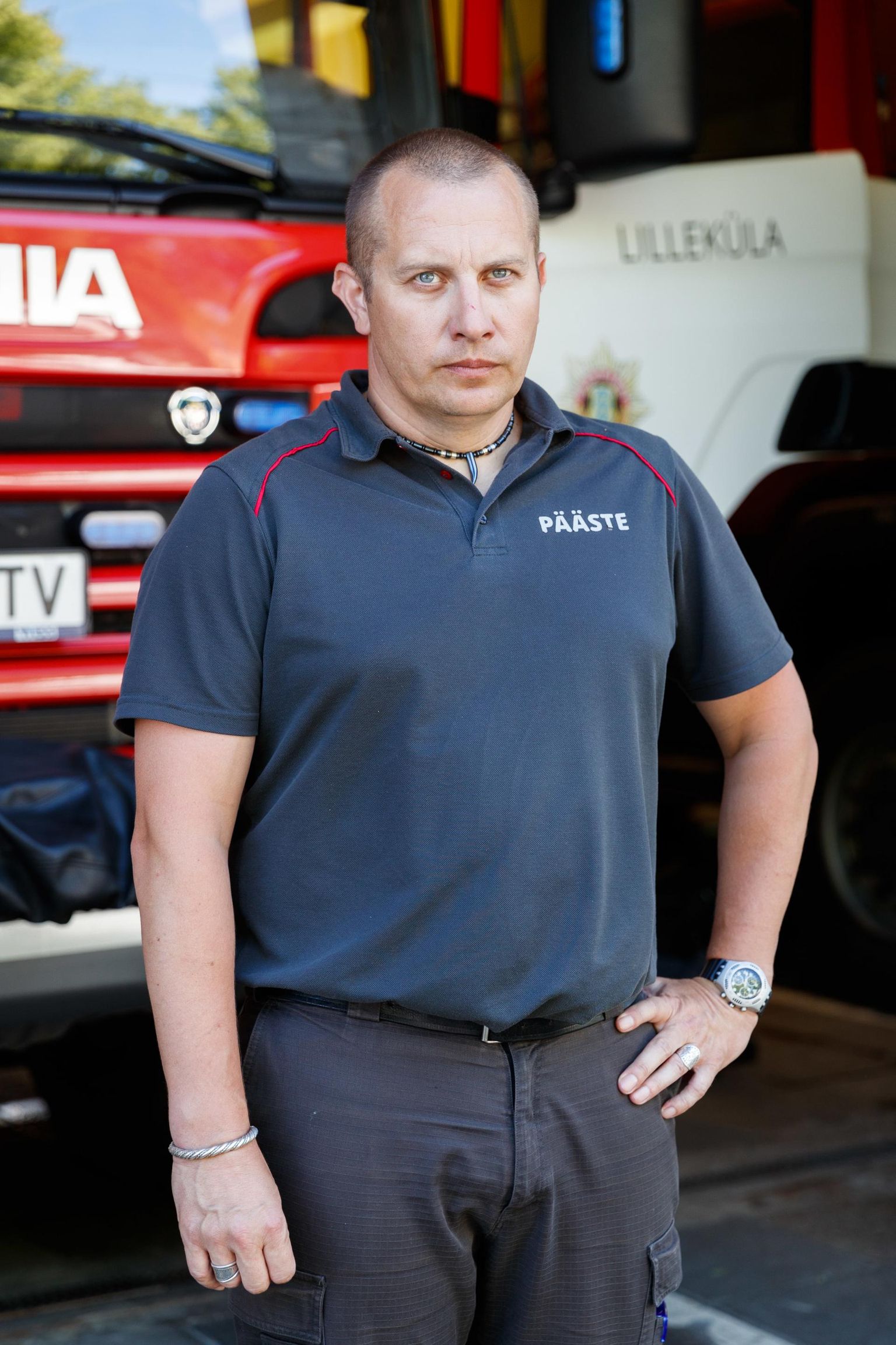 Kogenud päästja: elavat inimest pole mul õnnestunud rusude alt välja ...