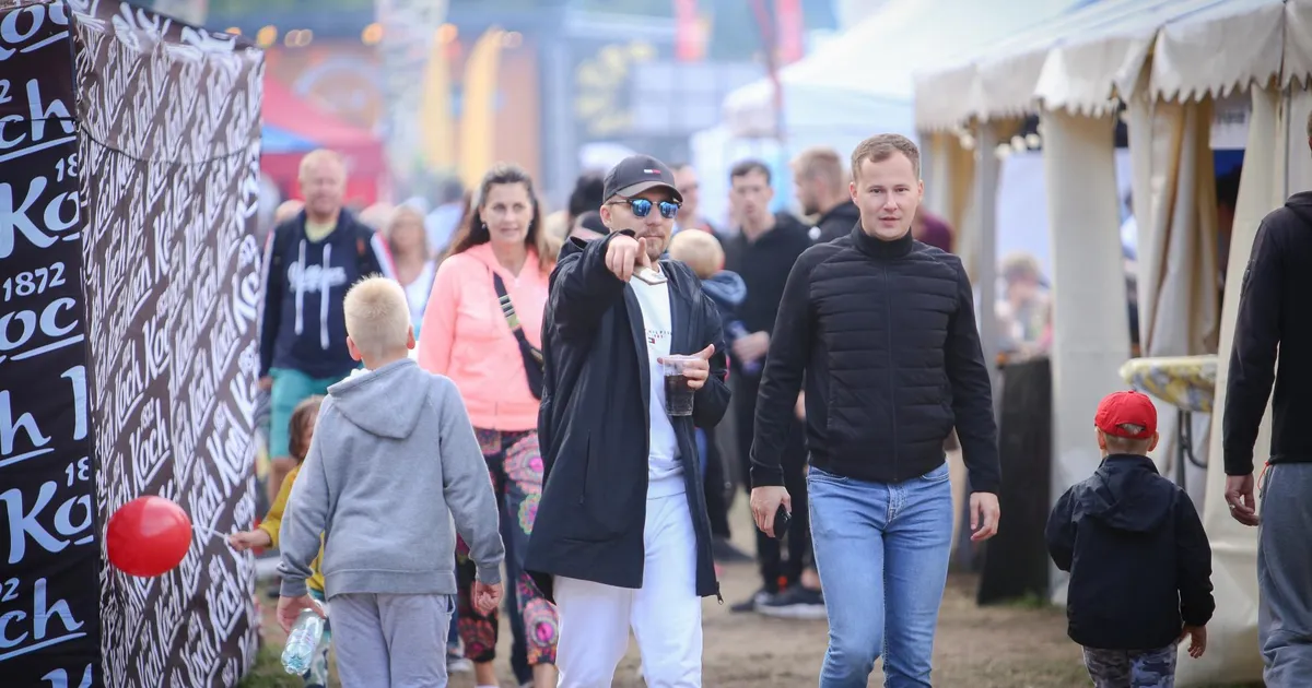 Välitingimustes kaob COVIDi tõendi nõue kõigile üritustele