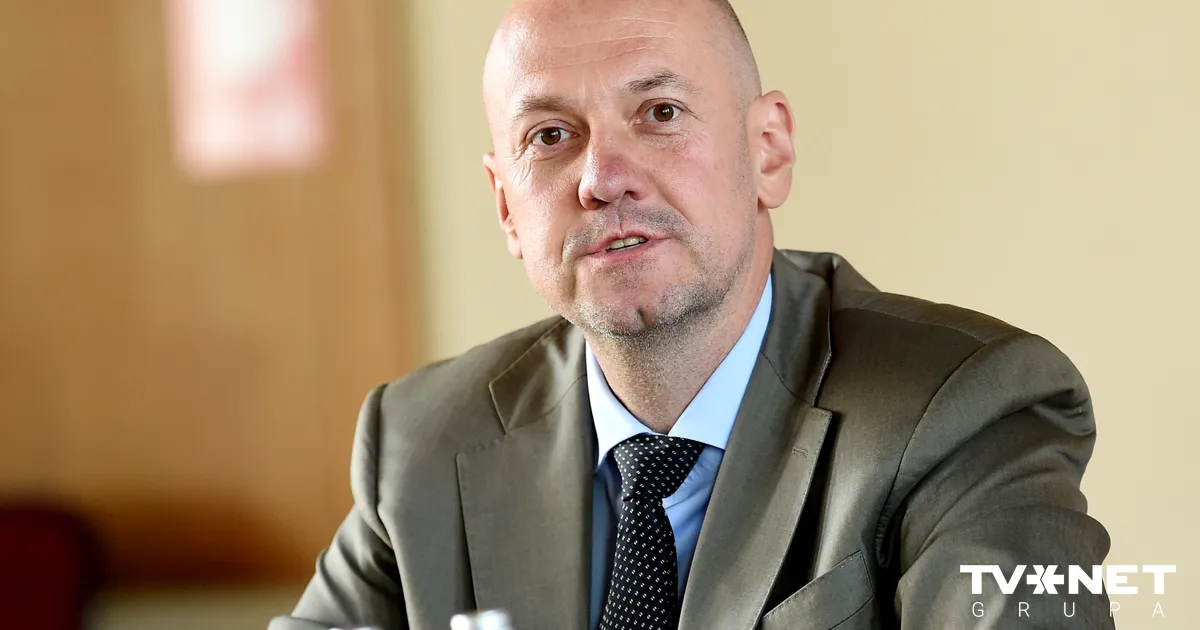 Tiesu izpildītāju padomes priekšsēdētājs pērn nopelnījis vairāk nekā ...