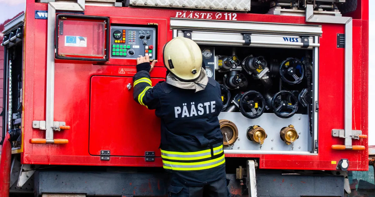 Auto soojendamine elektripliidiga kulmineerus põlenguga