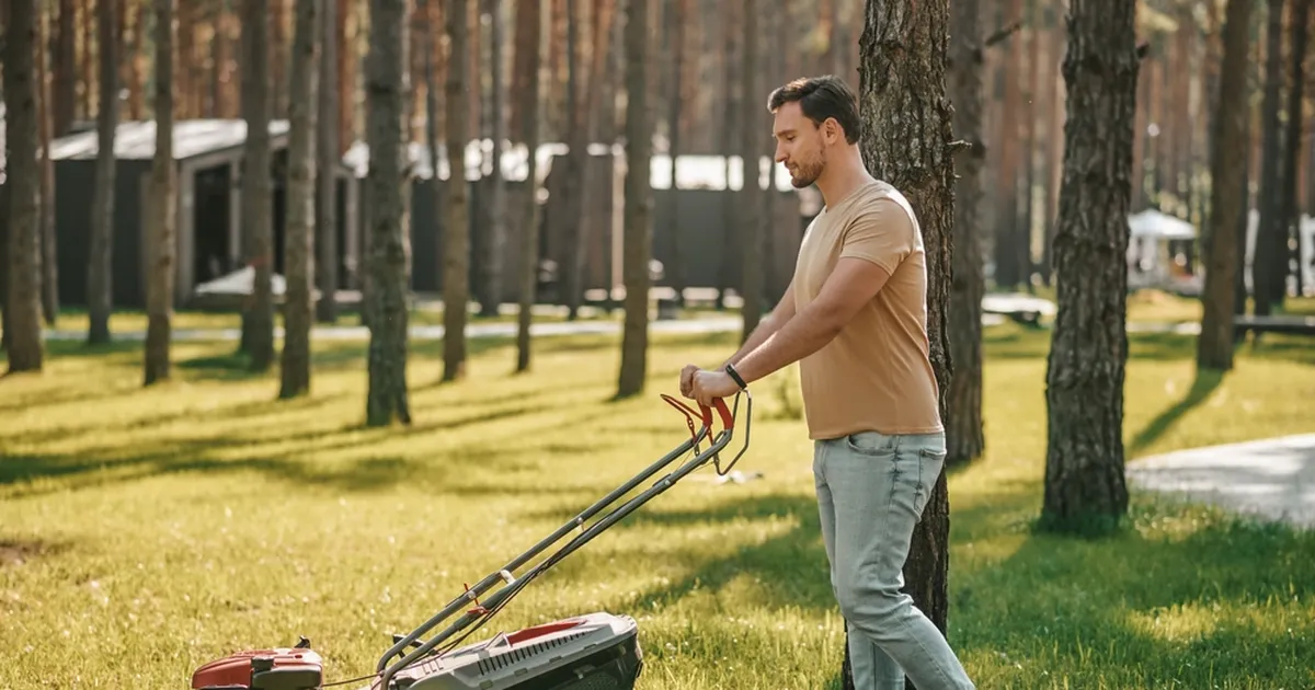 JÄTA RAHULE Aiapidajad eksivad sügiseti muru niites just selle asja vastu