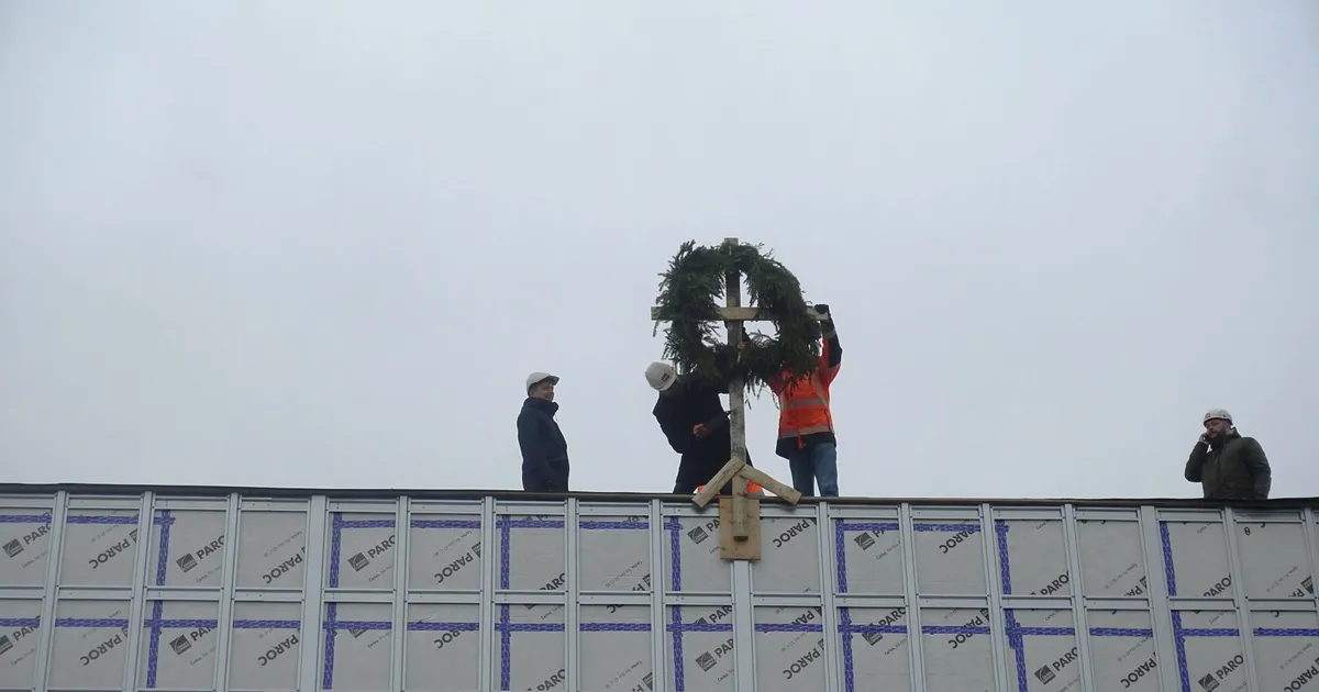 Kaubamajaka laienduselt langes sarikapärg