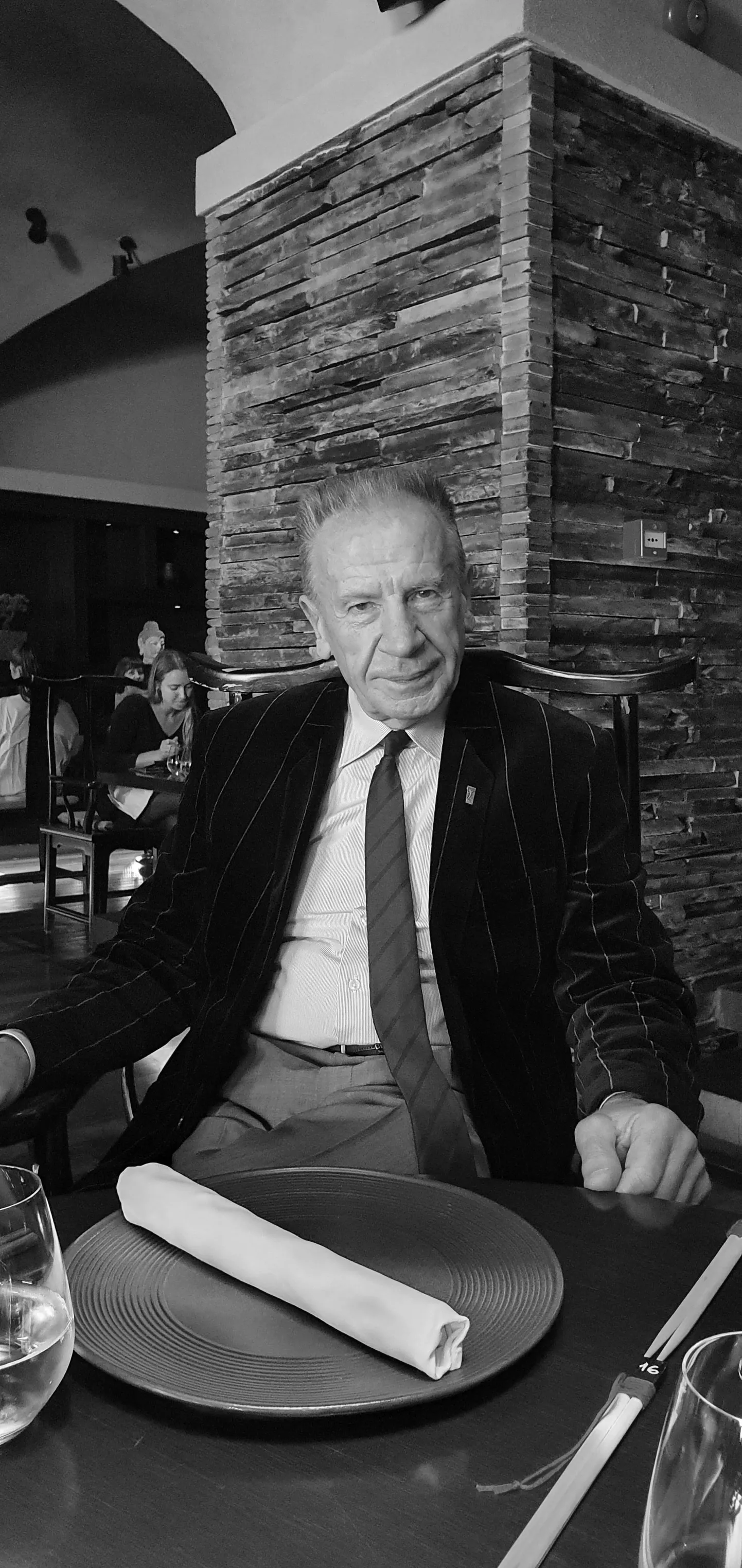 Suri Eesti missinduse grand old man Valeri Kirss