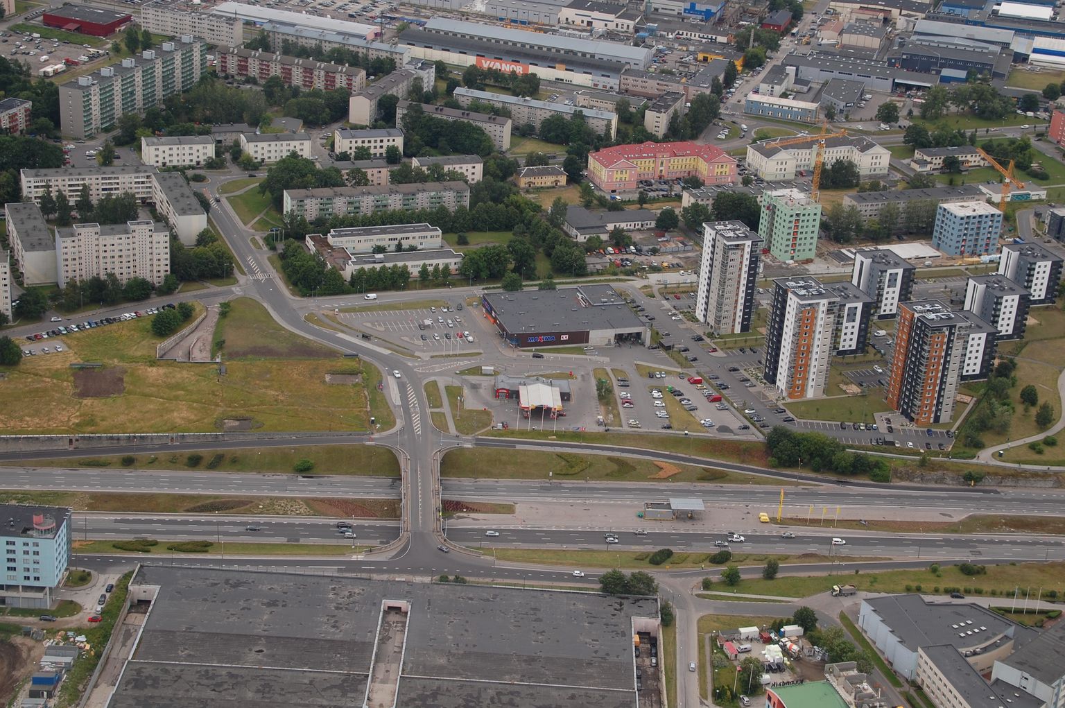 Transpordiamet: õhtul ja hommikul sõitke mööda Laagna teed, mitte mööda ...