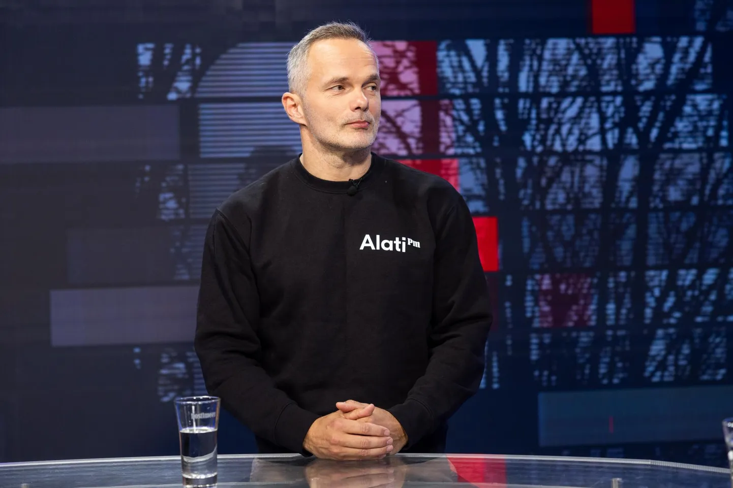 MEELIS OIDSALU Välisluureamet andis sel aastal välja kaks aastaraamatut