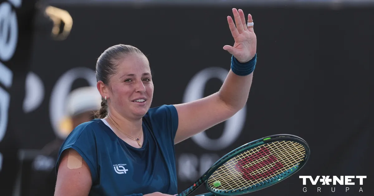 Ostapenko un Sji iekļūst "Australian Open" dubultspēļu ceturtdaļfinālā