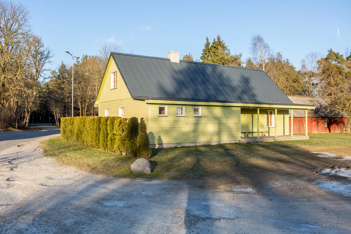 Muhu jahiseltsi hinnagul võitleb riik seakatku vastu umbluuga