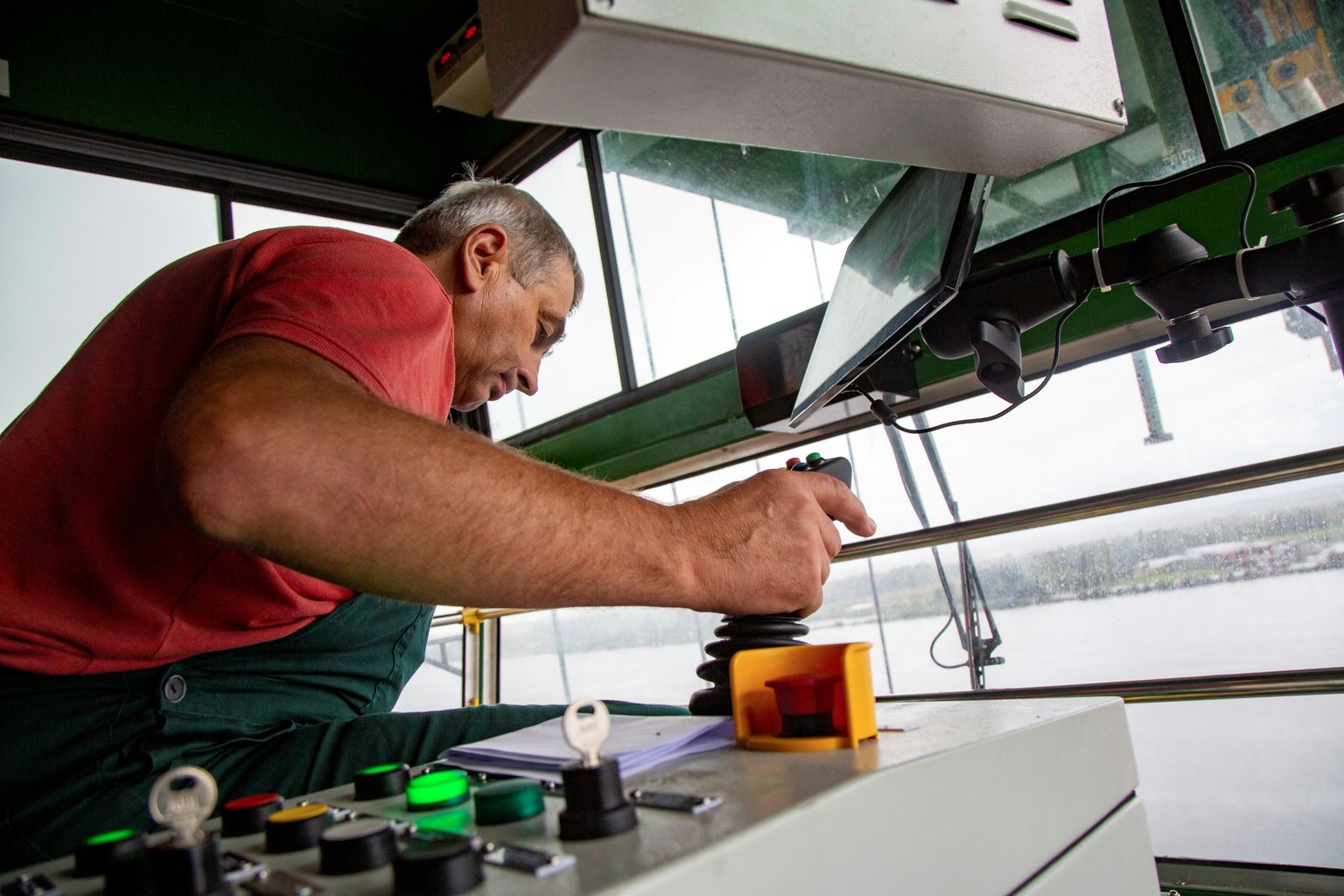 Ekonomiste: Apstrādes rūpniecībā kļūst arvien grūtāk noturēt apjomus ...