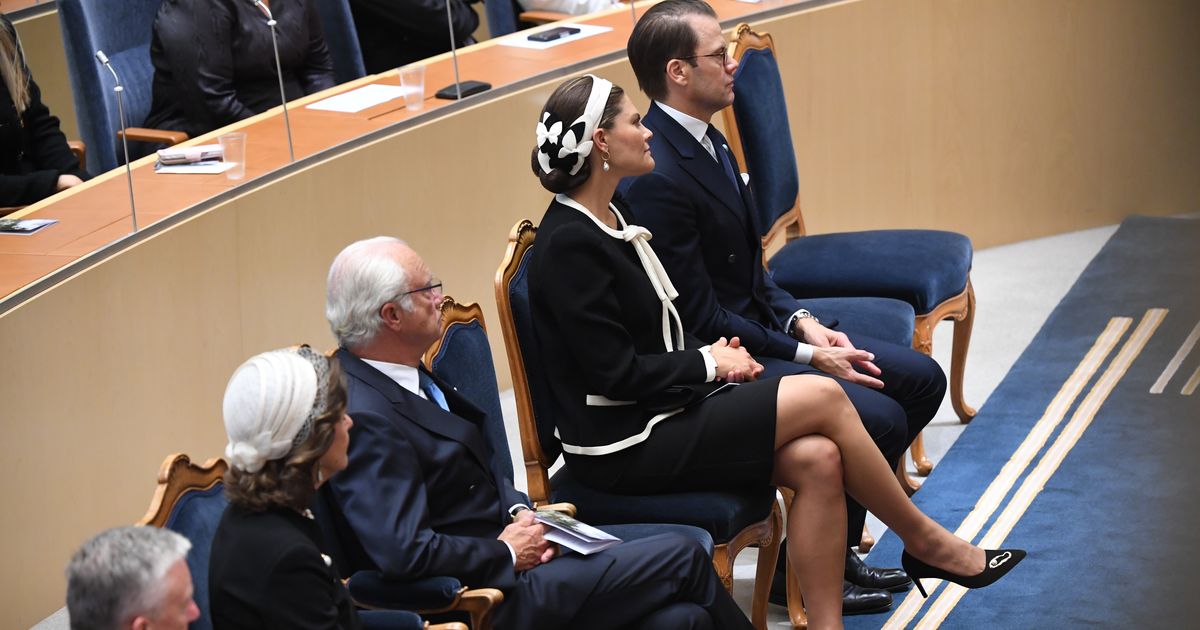 Pildid ja video: uinuvad kaunitarid! Printsess Victoria ja kuninganna ...