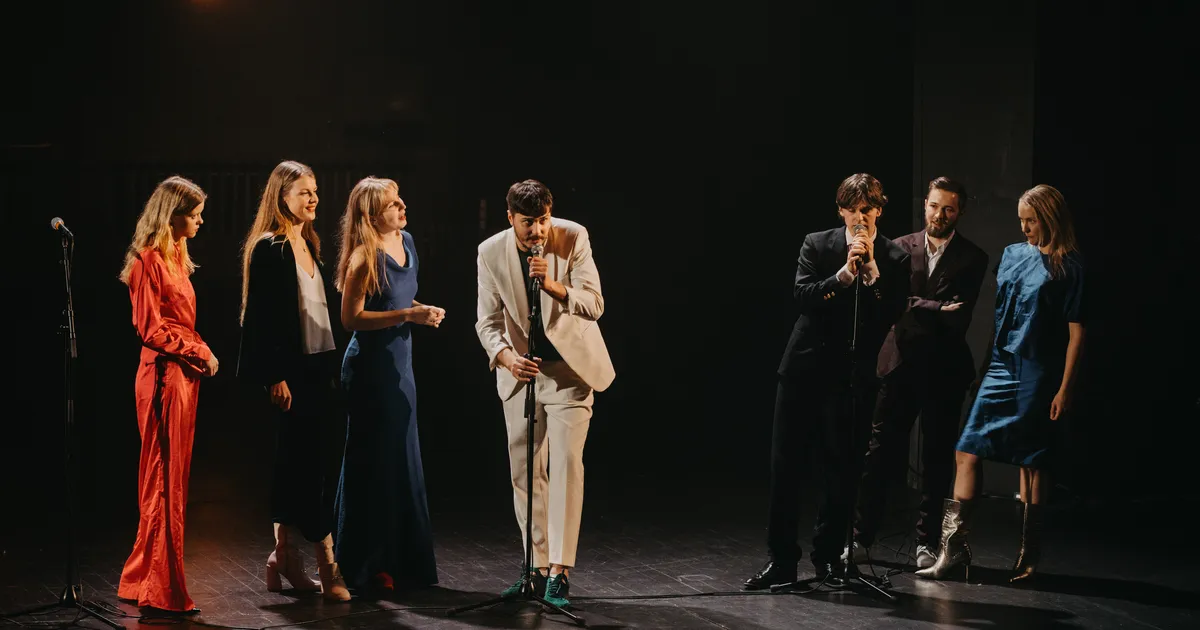 GALERII Paide Teater andis vägeva lahkumisetenduse